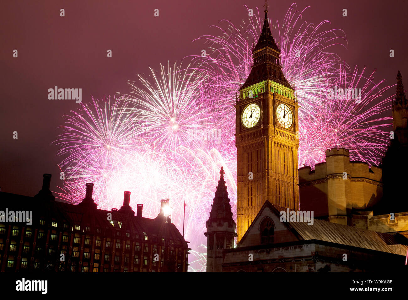 Big ben fireworks hi-res stock photography and images - Alamy