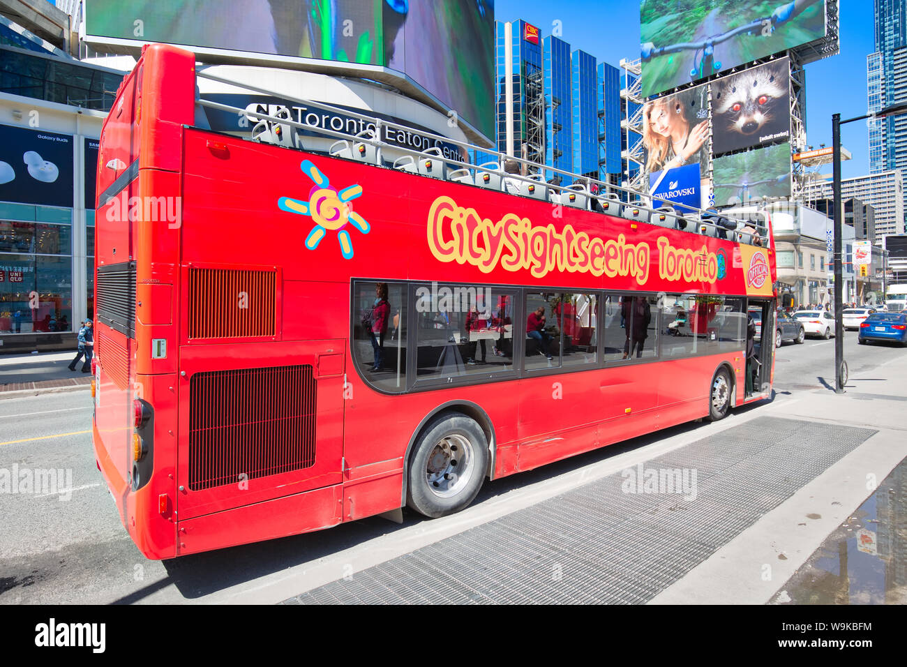 City sightseeing toronto bus hi-res stock photography and images - Alamy