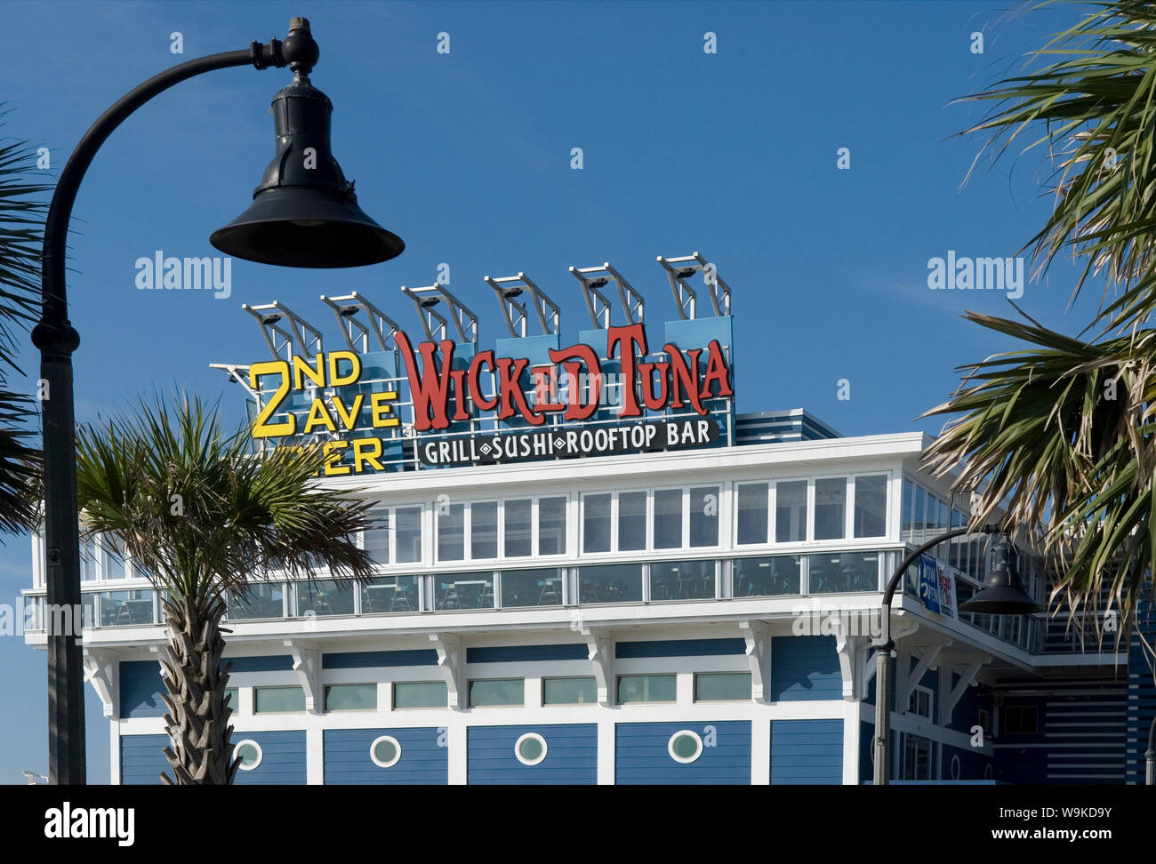 Wicked tuna restaurant hi-res stock photography and images - Alamy