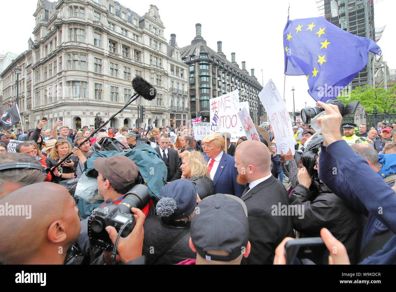 Trump visit to london hi-res stock photography and images - Alamy