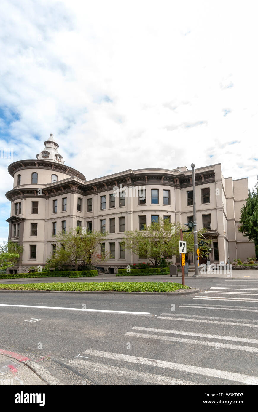 Building across the street from the Old Tacoma City Hall on Pacific ...