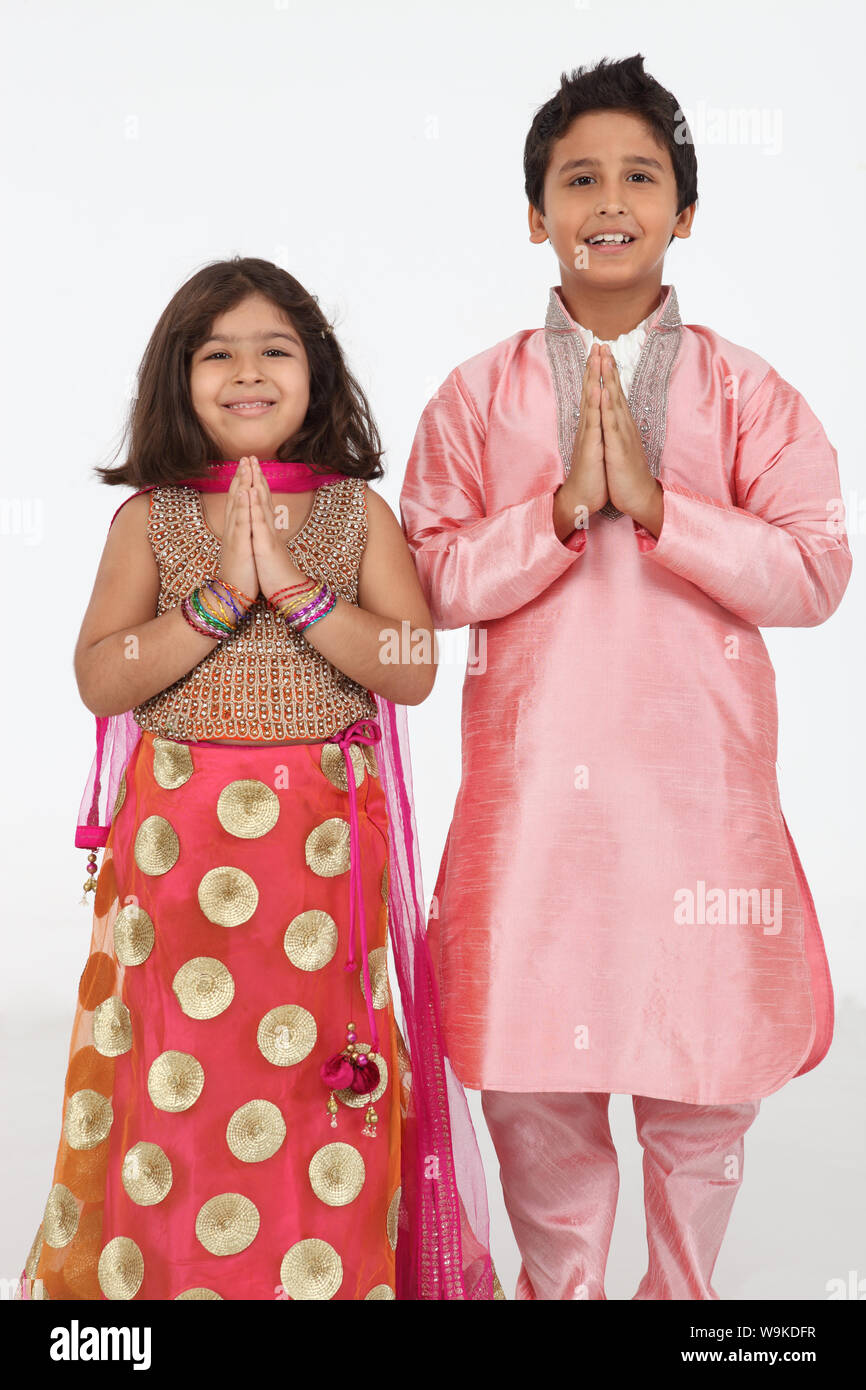 Indian girl greeting namaskar hi-res stock photography and images - Alamy