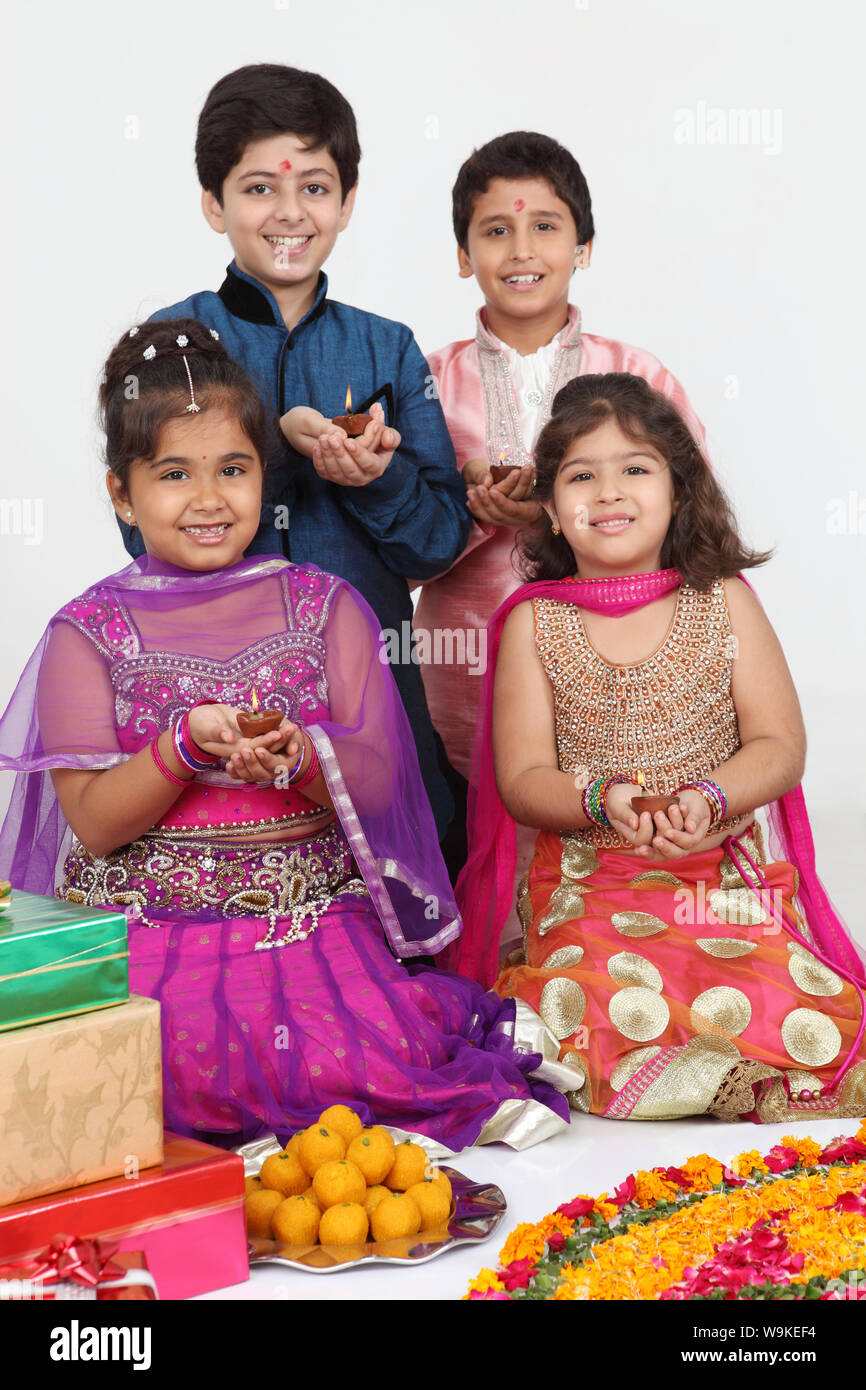 Group of children celebrating Diwali Stock Photo - Alamy