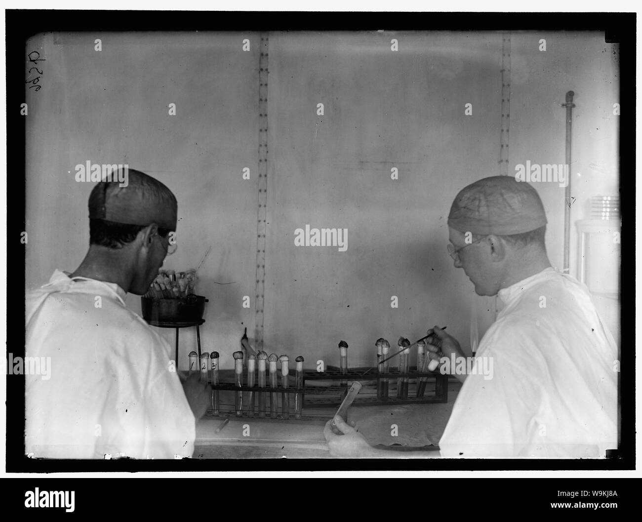 Army advances Cut Out Stock Images & Pictures - Alamy