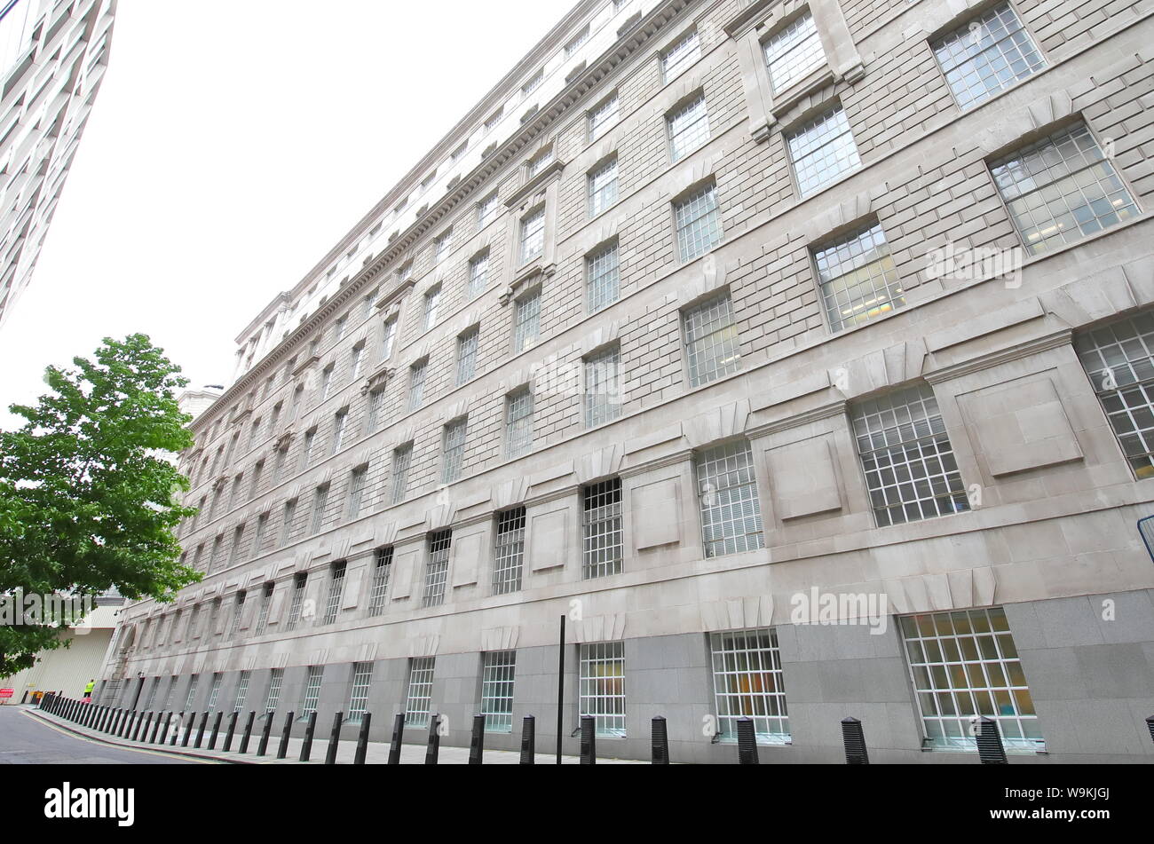 Mi5 office hi-res stock photography and images - Alamy