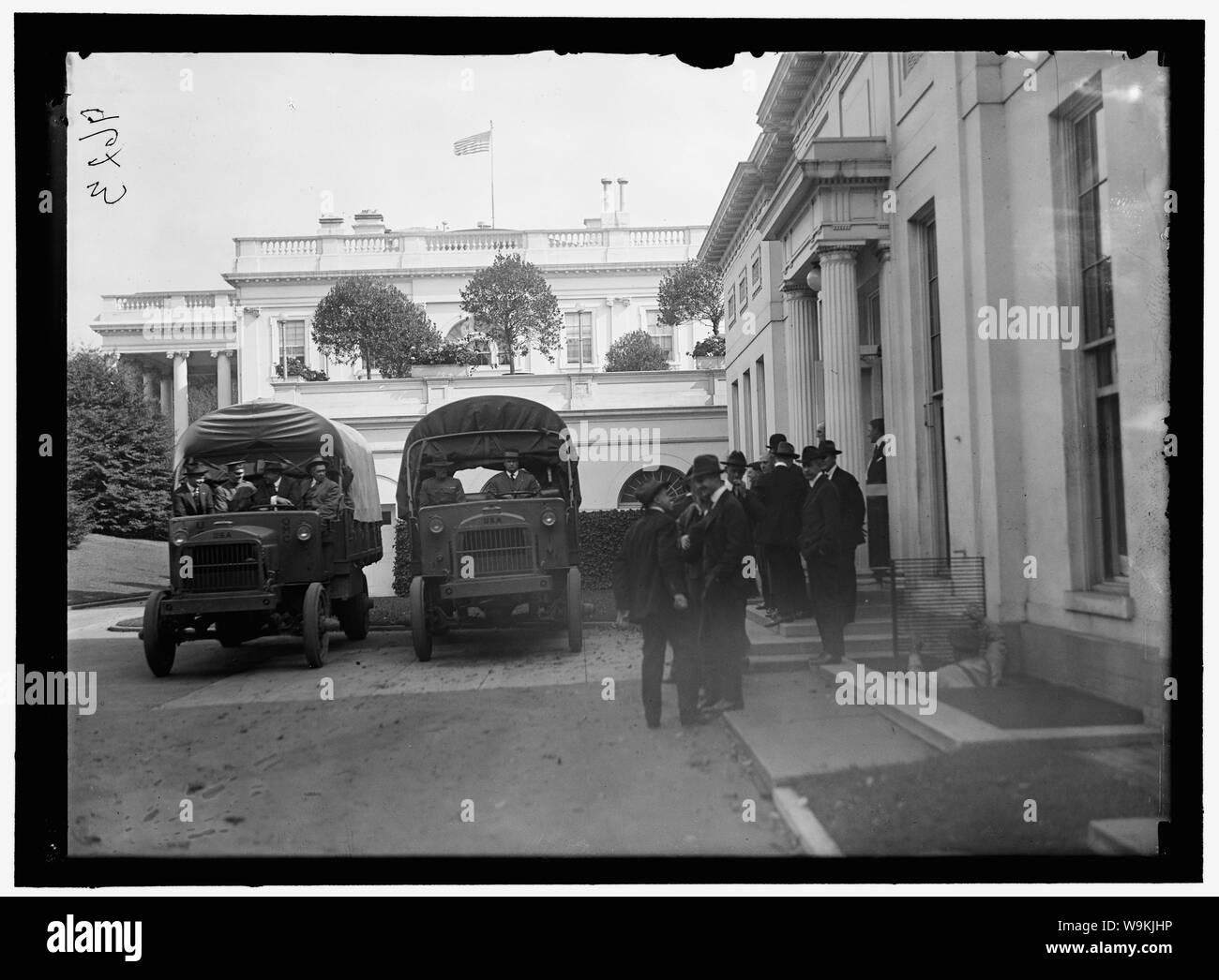 Army motor transport Black and White Stock Photos & Images - Alamy