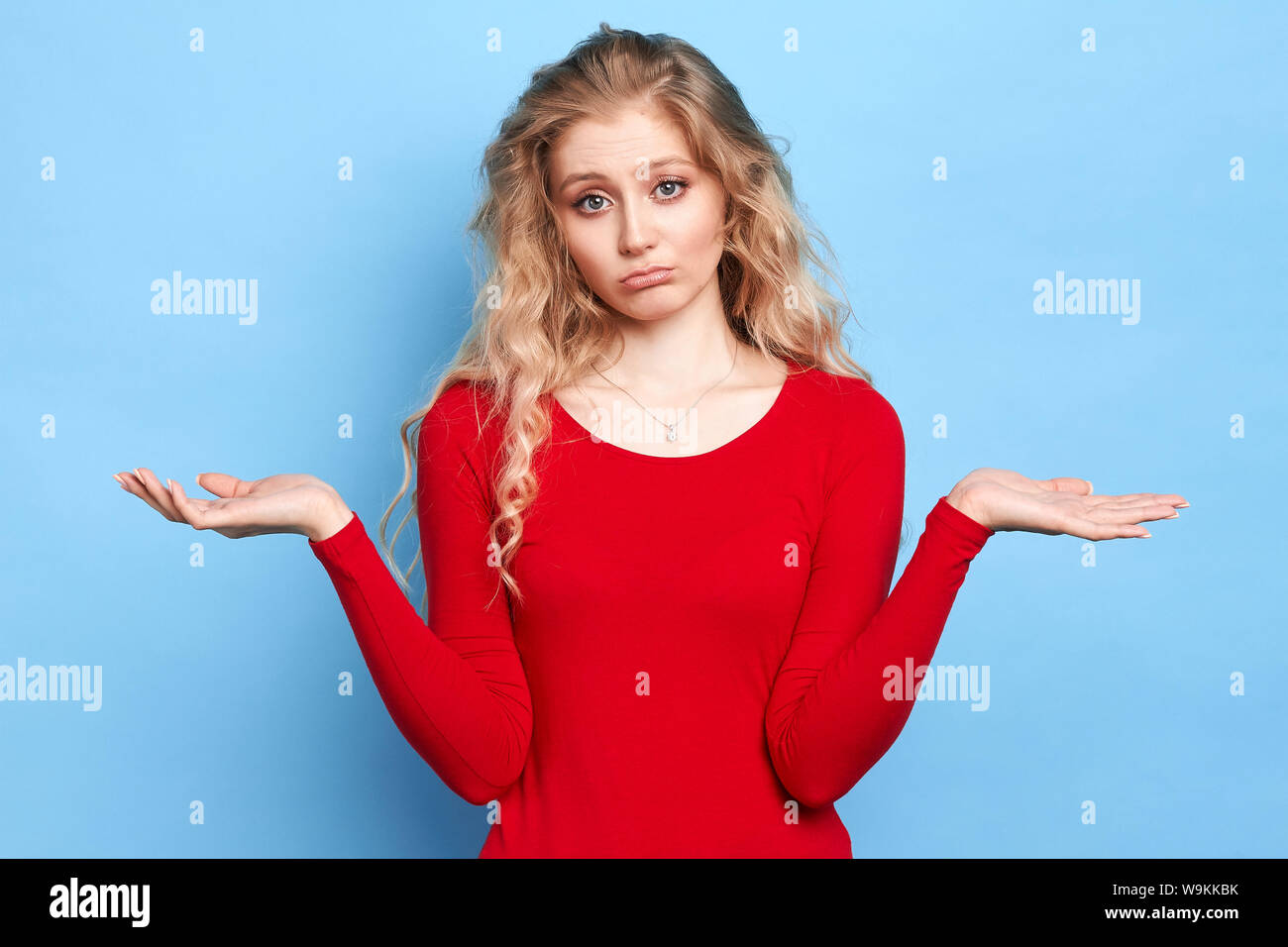 Facial expression ignorant hi-res stock photography and images - Alamy