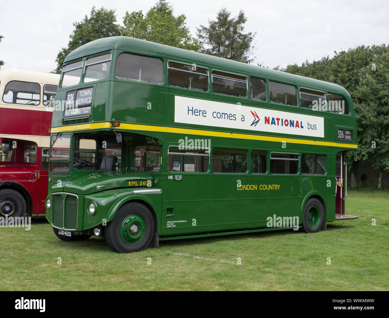 London Country Routemaster Bus RML 2412, JJD 412D at Alton Bus Rally ...