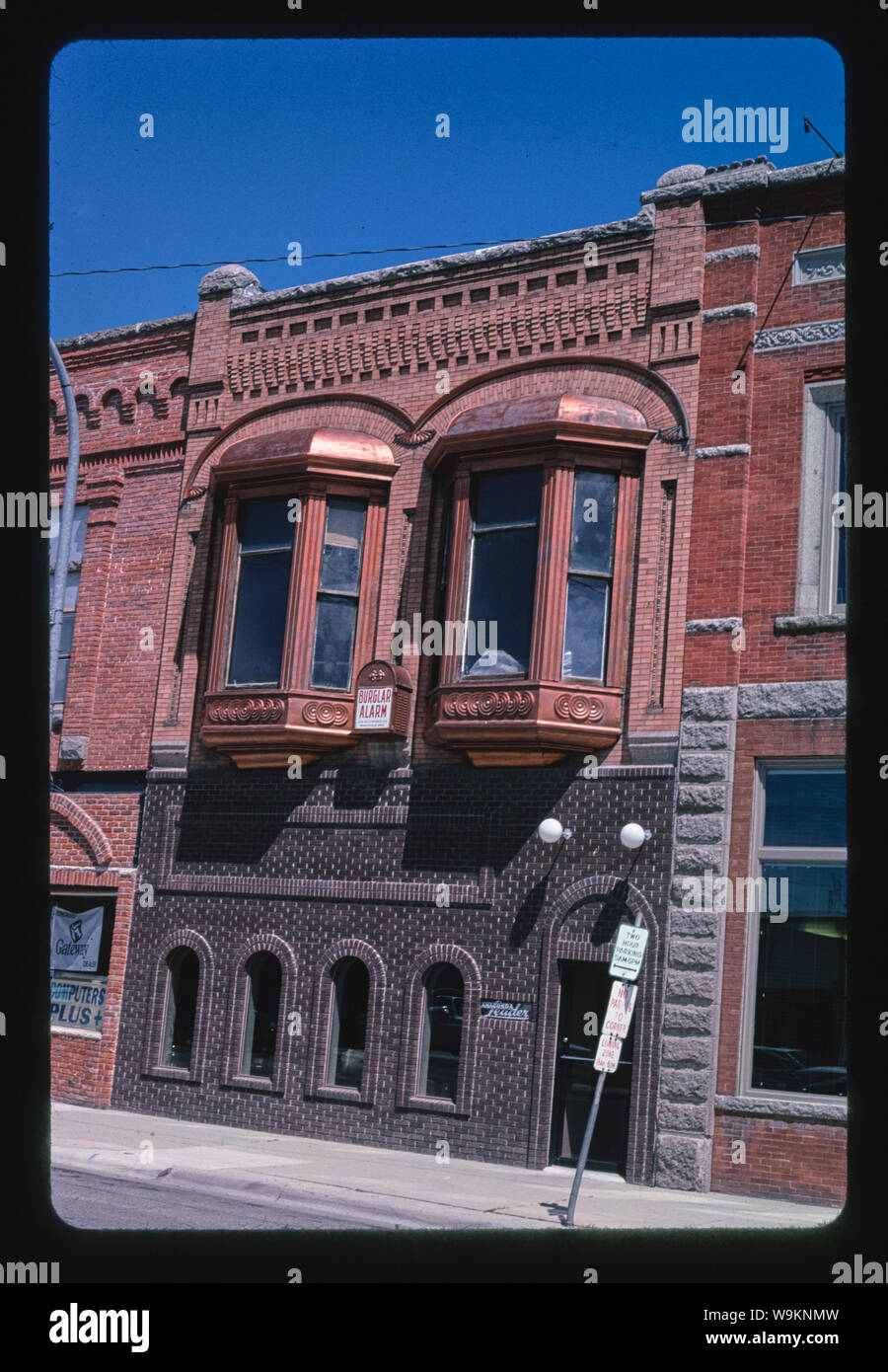 Leader building hi-res stock photography and images - Alamy