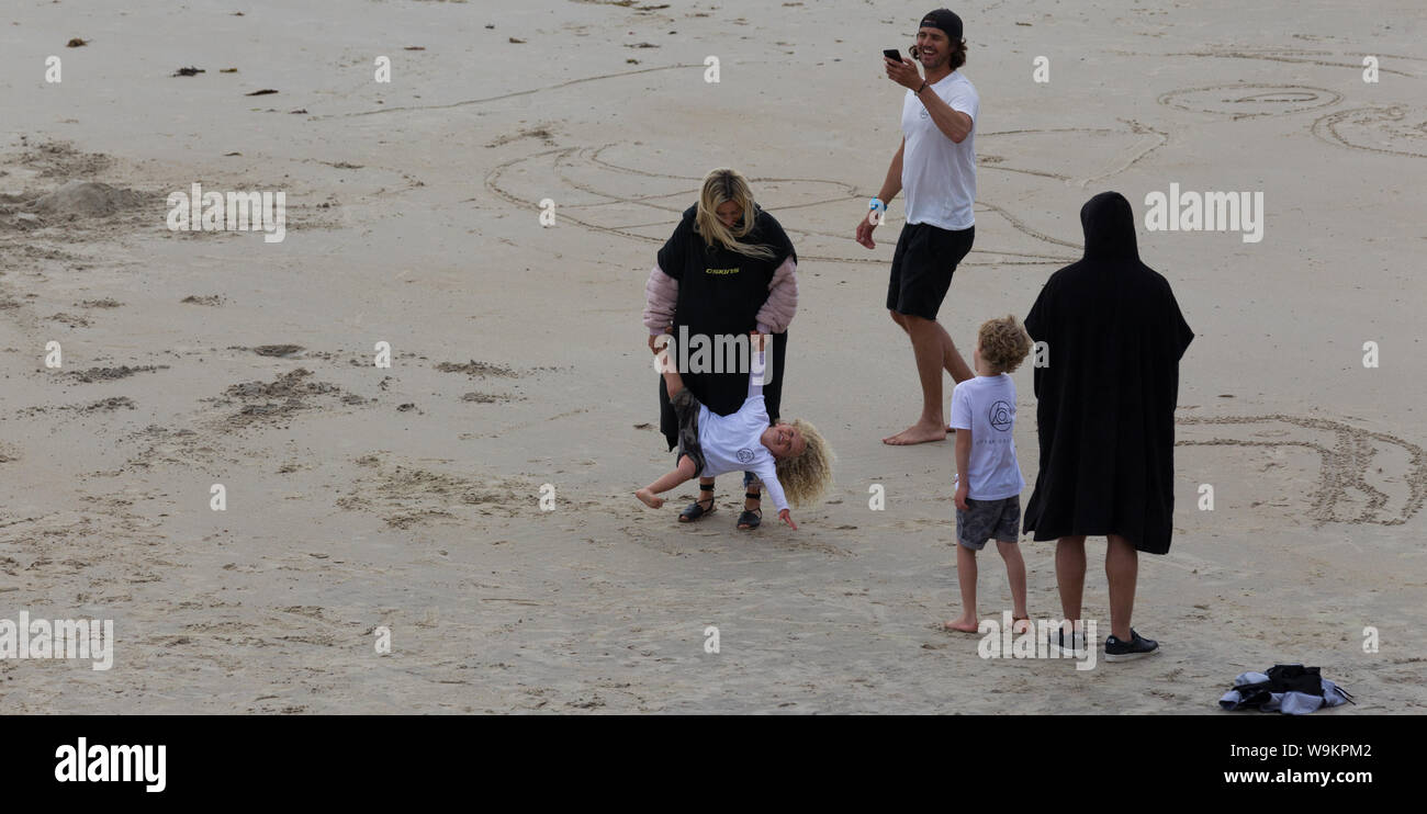 Matt Porteous Royal Photographer -and Tamsin Raine -on the beach at St ...