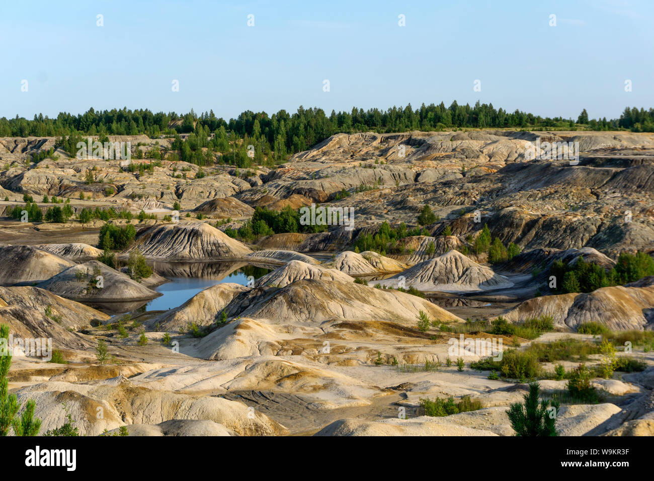 China clay quarry hi-res stock photography and images - Alamy