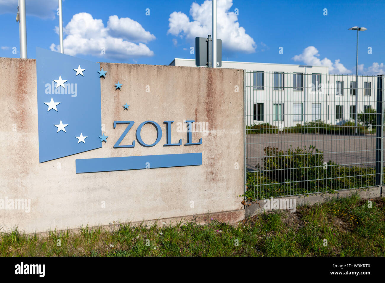 Customs declaration sign hi-res stock photography and images - Alamy