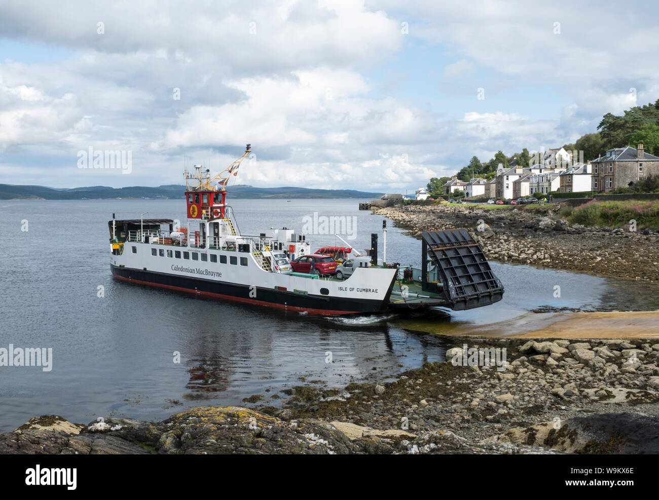 The MV Isle of Cumbrae ferry departs Tarbert Loch Fyne on route to ...