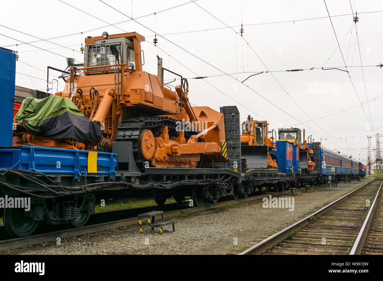 Bulldozer on train hi-res stock photography and images - Alamy