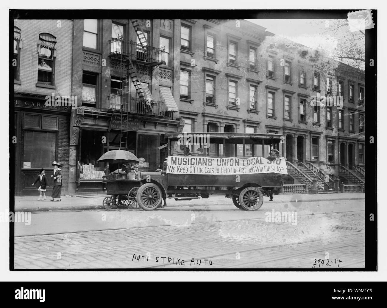 Anti strike auto Stock Photo - Alamy