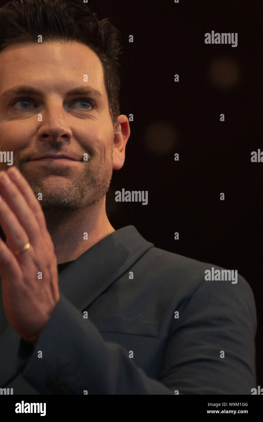 Frank mann hi-res stock photography and images - Alamy