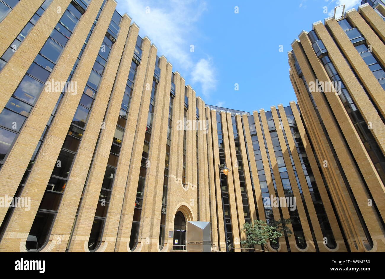 Golden Hinde museum London UK Stock Photo - Alamy