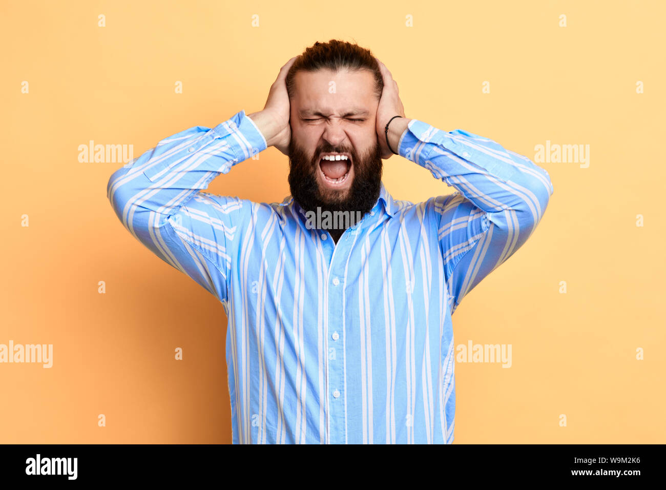 Hand over mouth ill hi-res stock photography and images - Alamy