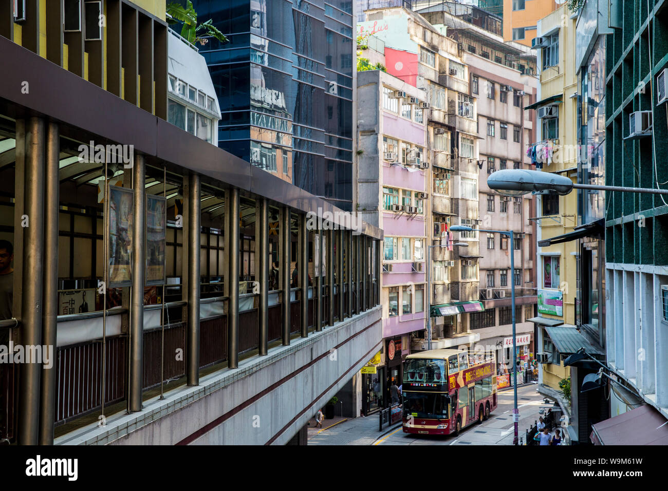 Central mid-level walkway. Hong Kong Stock Photo - Alamy