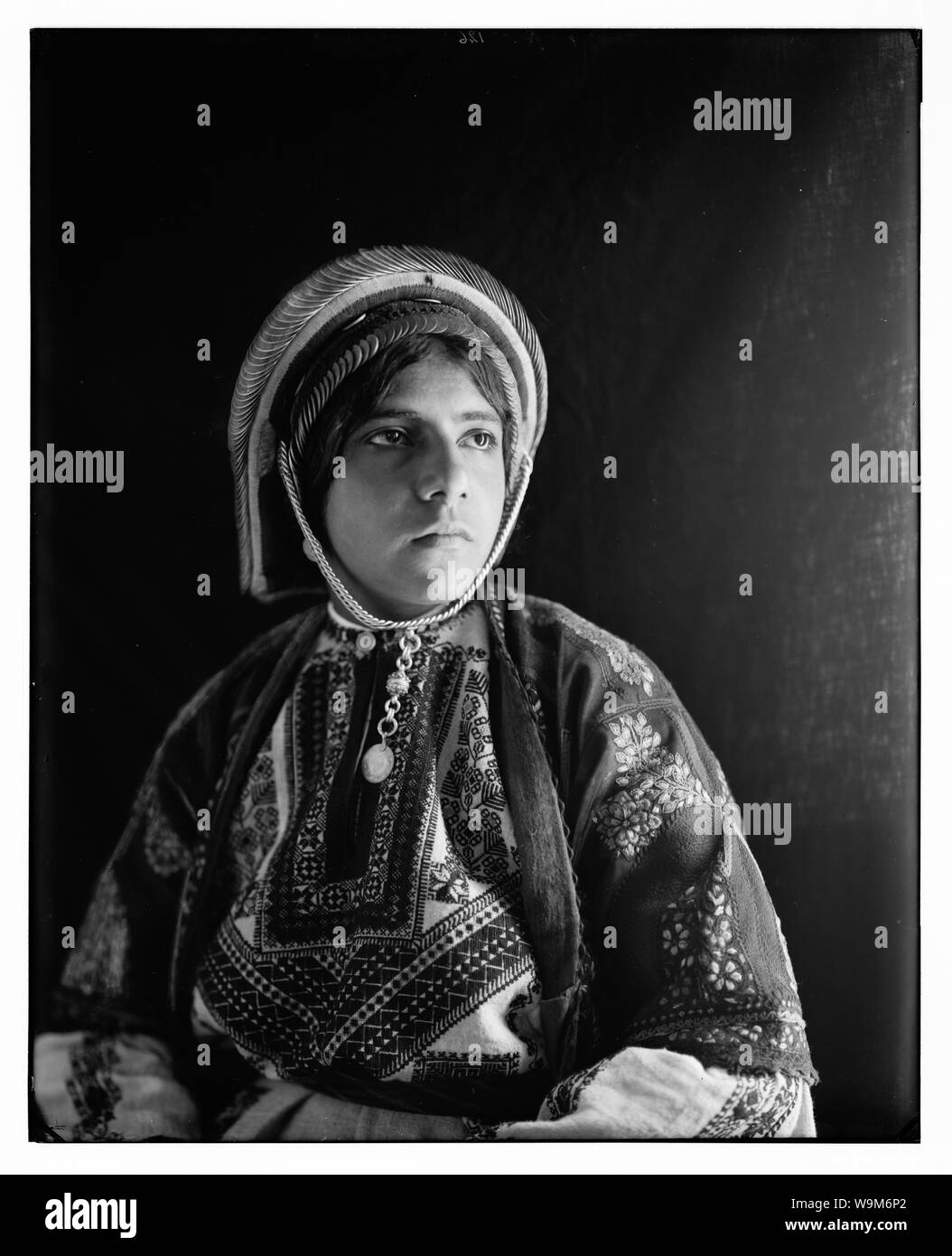 Arab youth Cut Out Stock Images & Pictures - Alamy