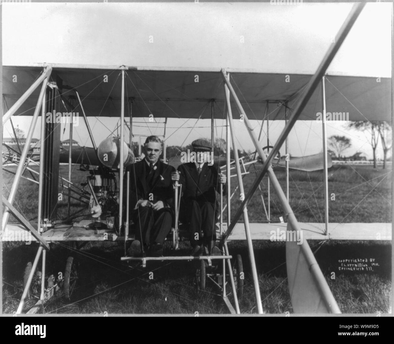 Airplane experience Black and White Stock Photos & Images - Alamy