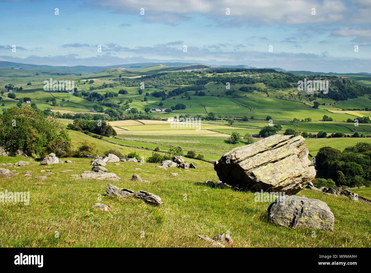 Glacial Erratics Rocks High Resolution Stock Photography and Images - Alamy