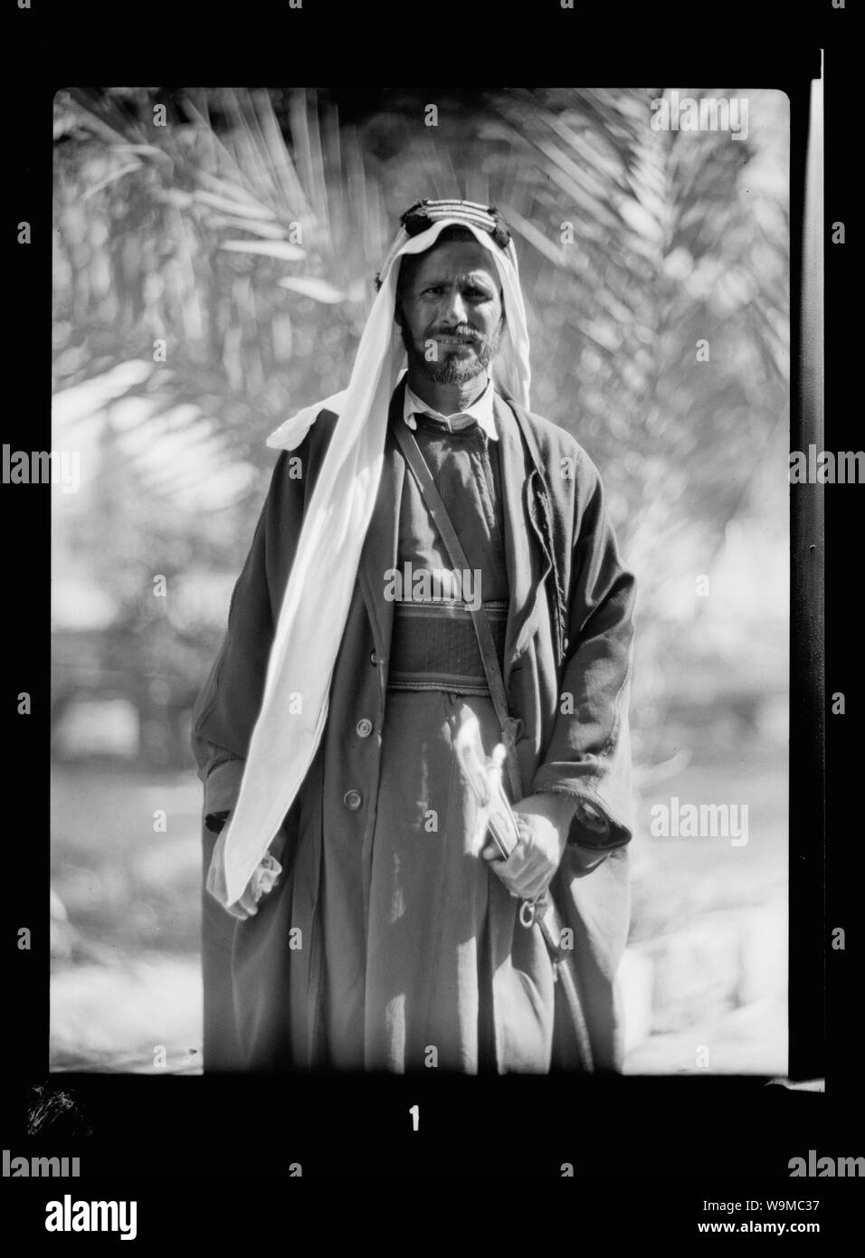 Aref el Aref & Bedouin sheikhs Stock Photo - Alamy