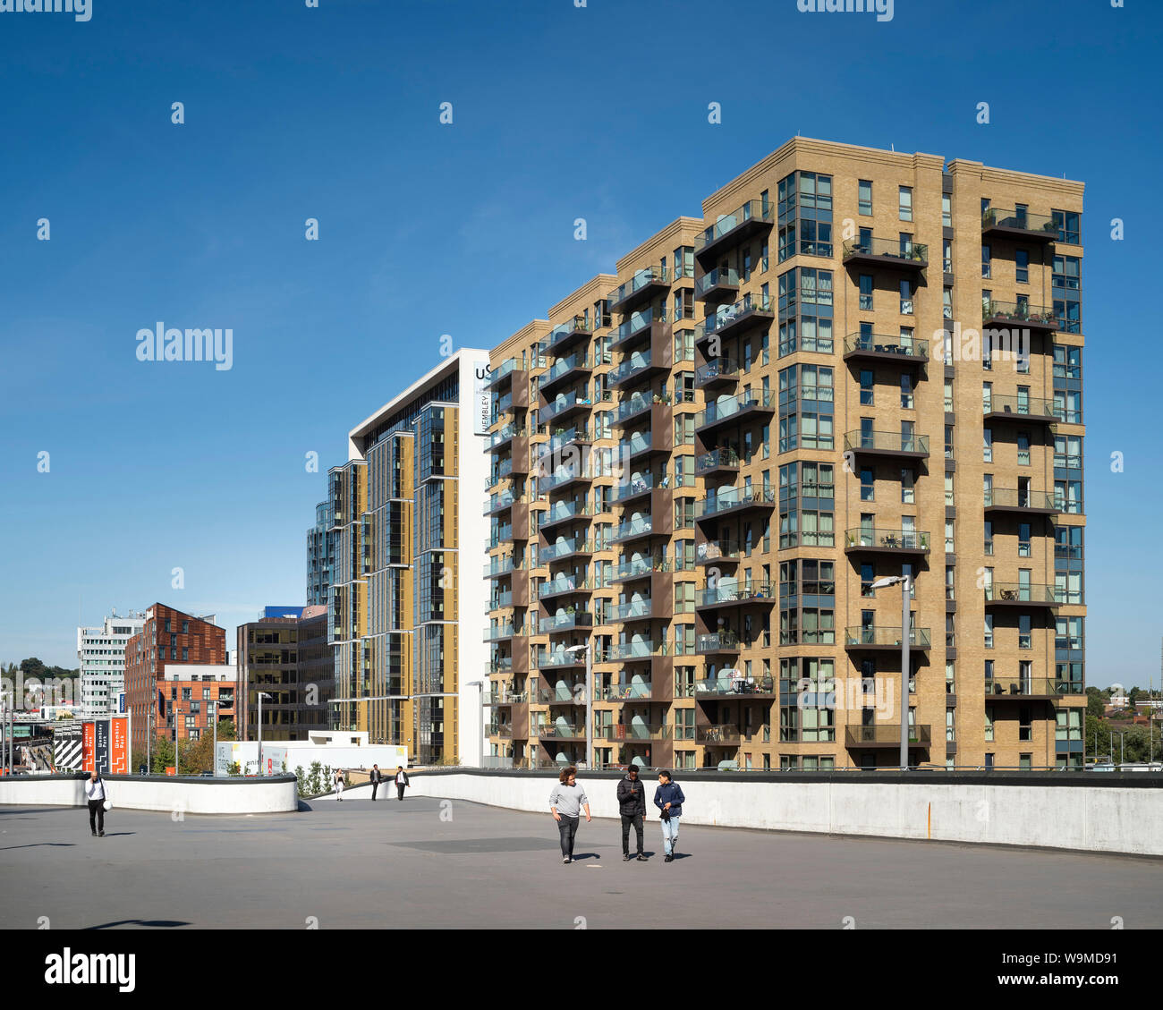 Wembley Stadium Plaza High Resolution Stock Photography and Images - Alamy