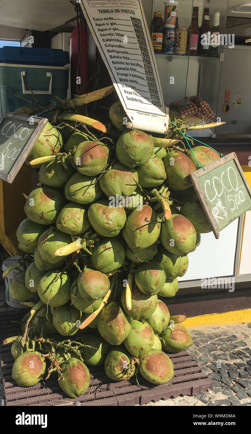 Rio de janeiro beach food hi-res stock photography and images - Alamy
