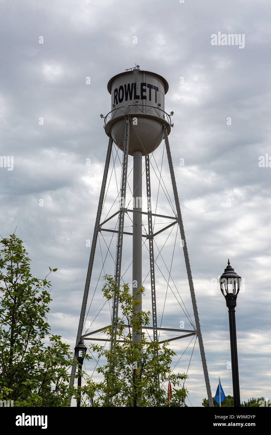 Old water tower near Veterans park in Rowlett, Tx built in 1954 Stock ...