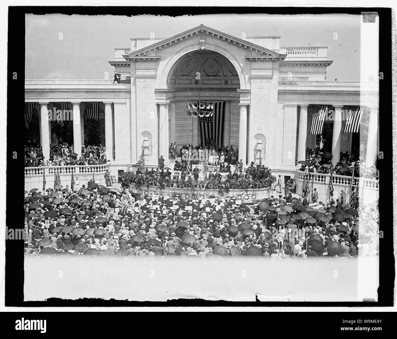 Arlington military landmarks Black and White Stock Photos & Images - Alamy