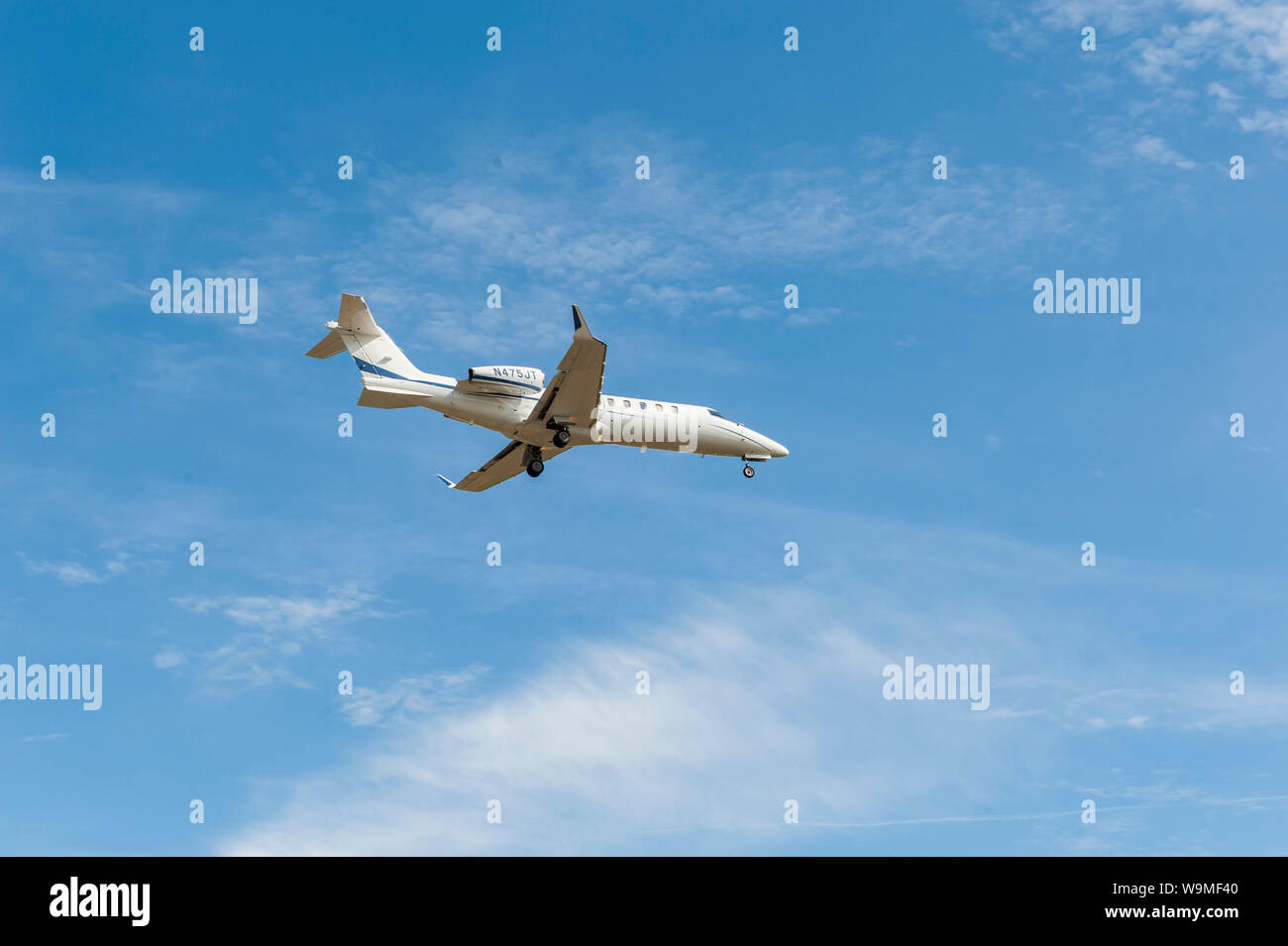 Learjet landing at Lexington Bluegrass Airport Stock Photo - Alamy