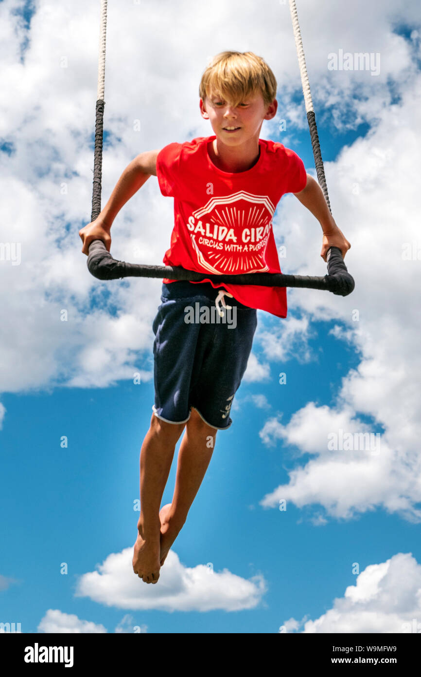 Circus boy hi-res stock photography and images - Alamy