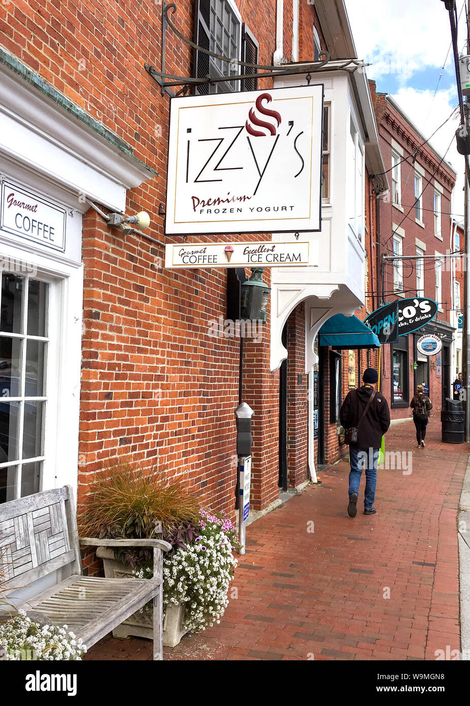 Portsmouth, New Hampshire / USA - Oct 17, 2018: Bow St. boasts well ...