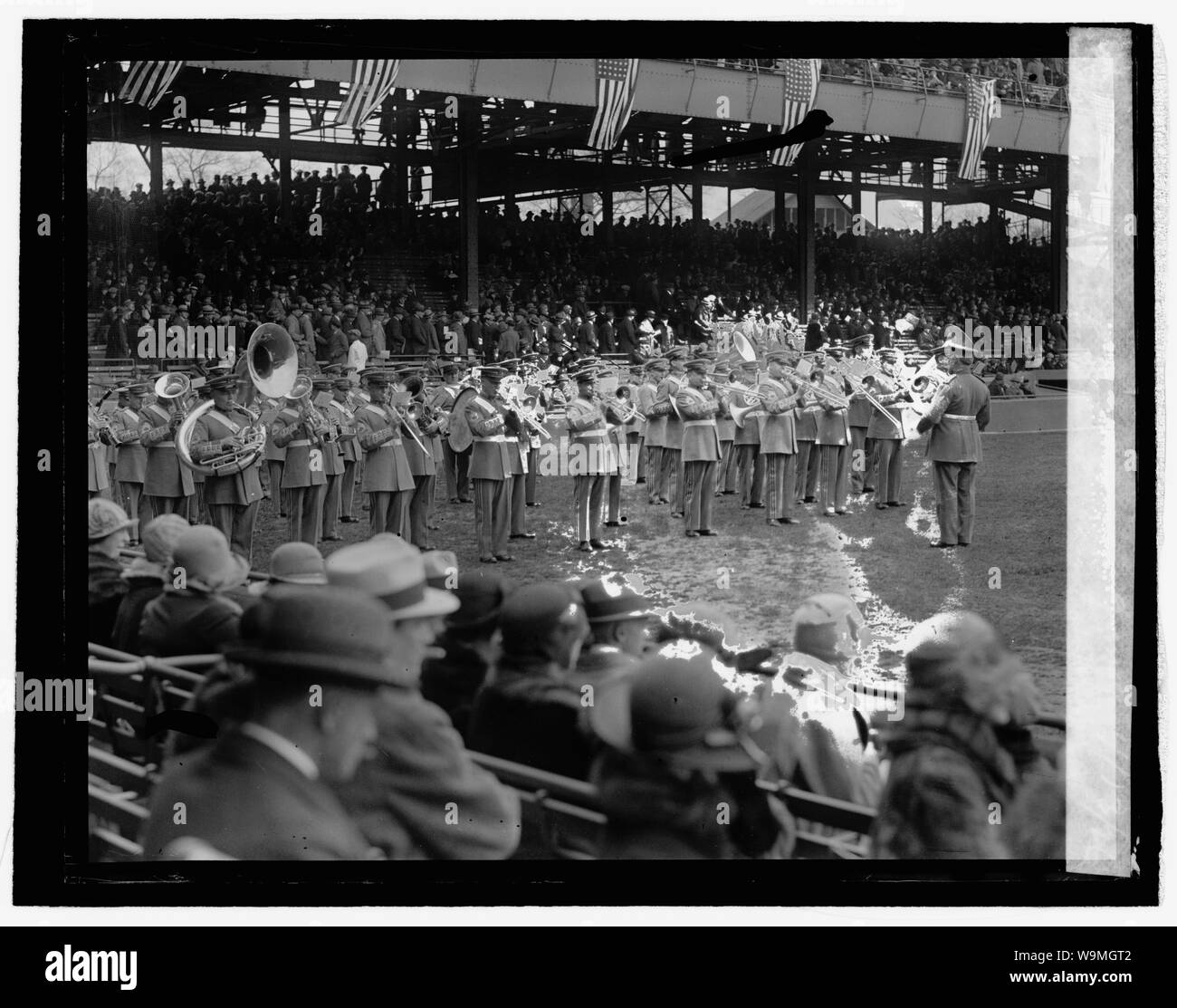 4 music Cut Out Stock Images & Pictures - Alamy