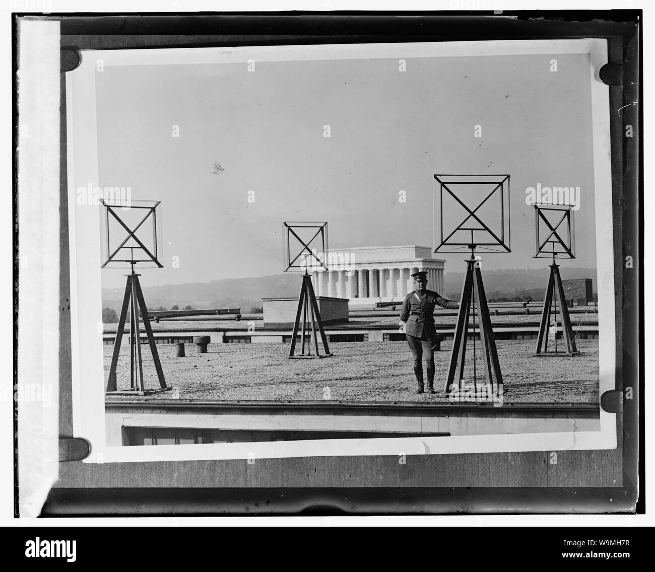 Army radio hi-res stock photography and images - Alamy