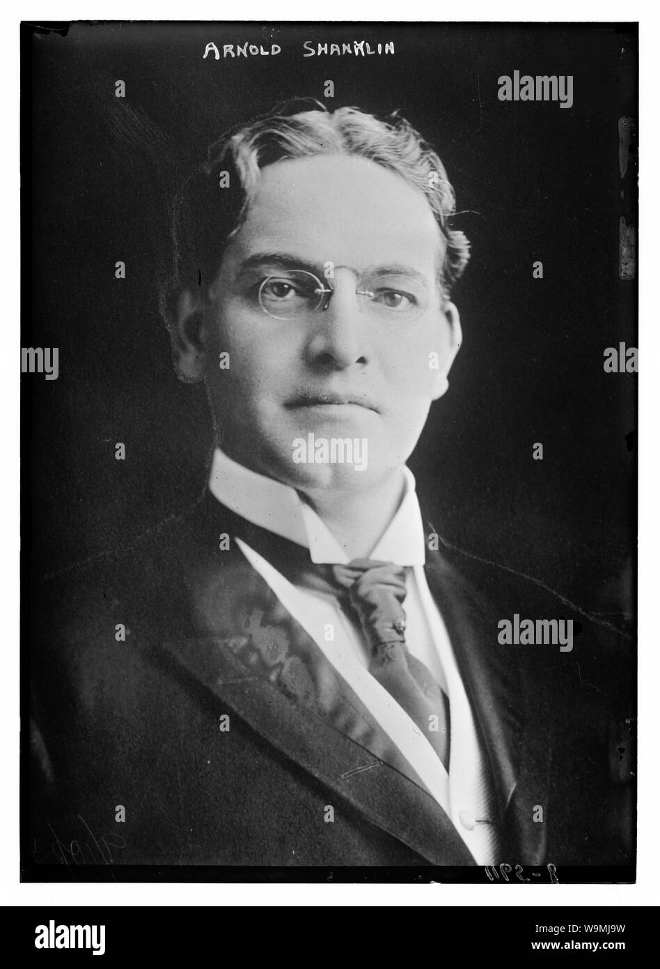 Arnold shanklin hi-res stock photography and images - Alamy