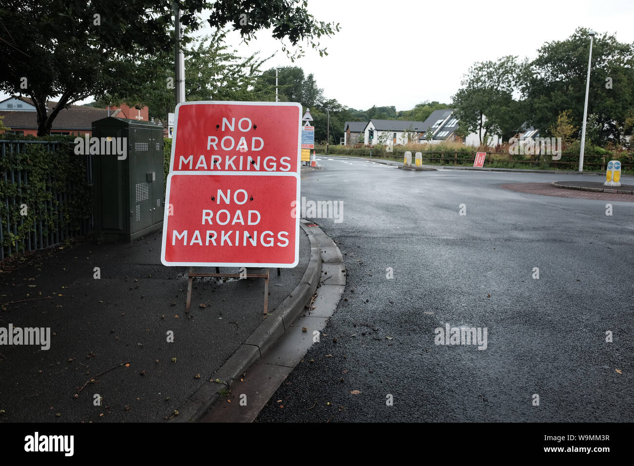 August 2019 - Road closed signs for highway works in Portishead, North ...