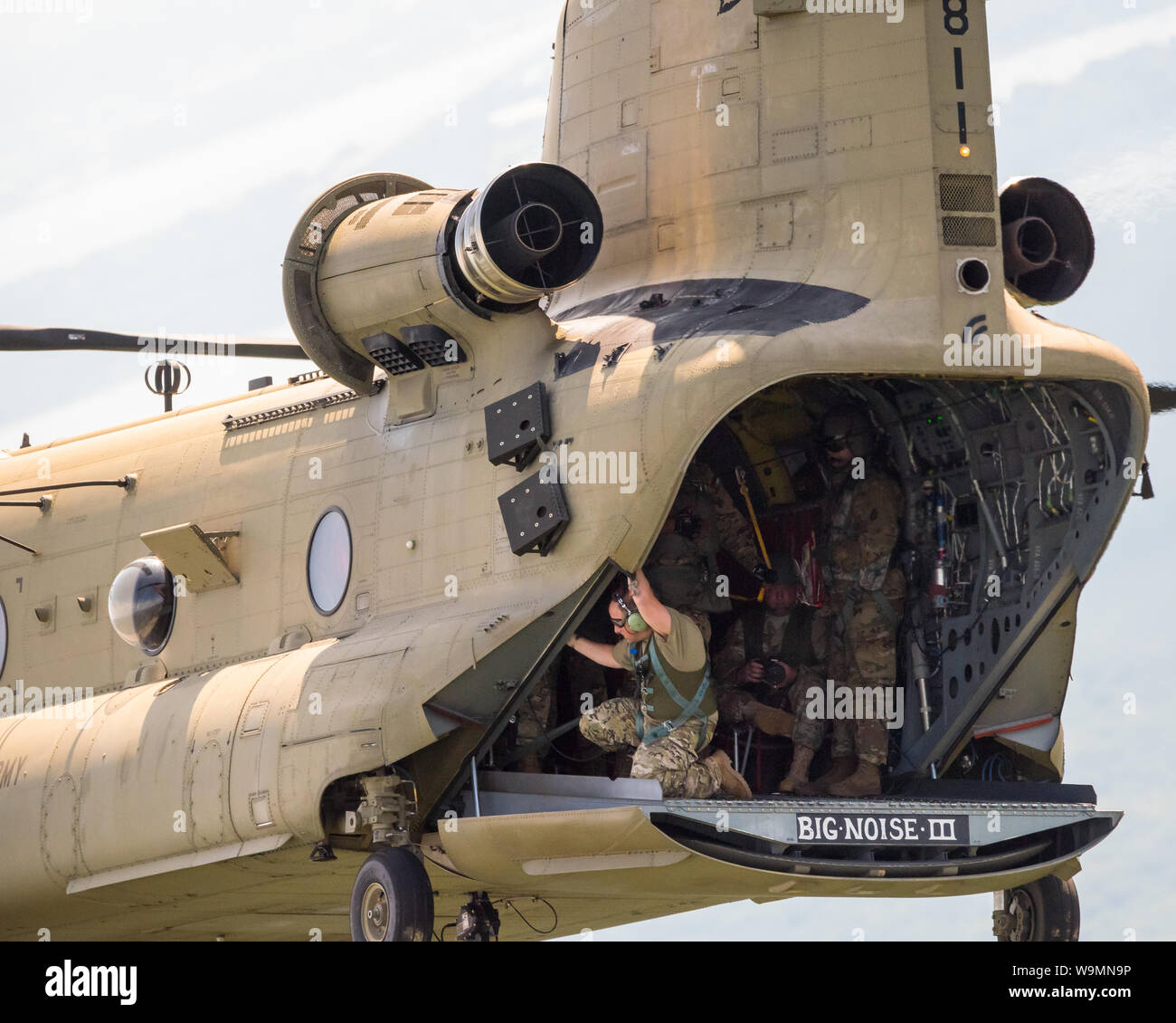 Big noise iii hi-res stock photography and images - Alamy