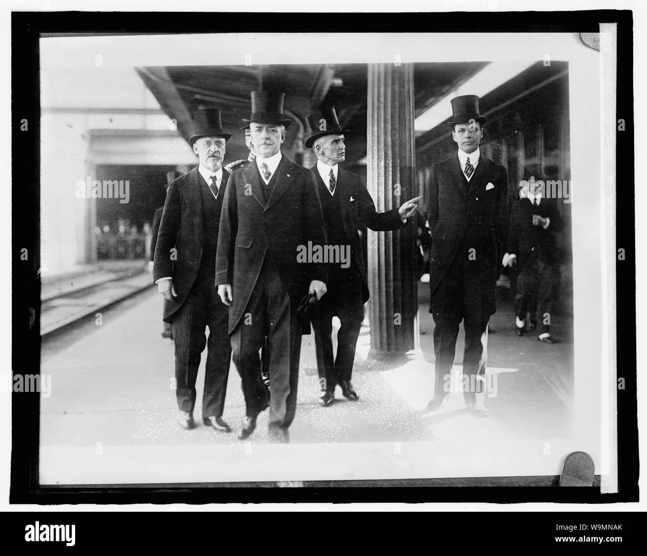Arrival of the British Commission, 1917 Stock Photo - Alamy