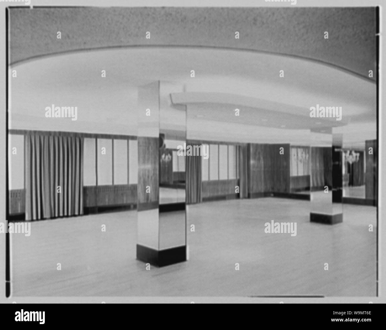 Arthur murray hi-res stock photography and images - Alamy