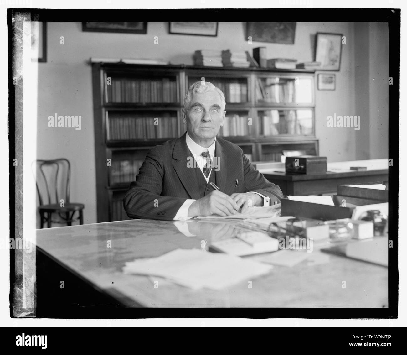 Arthus be Black and White Stock Photos & Images - Alamy