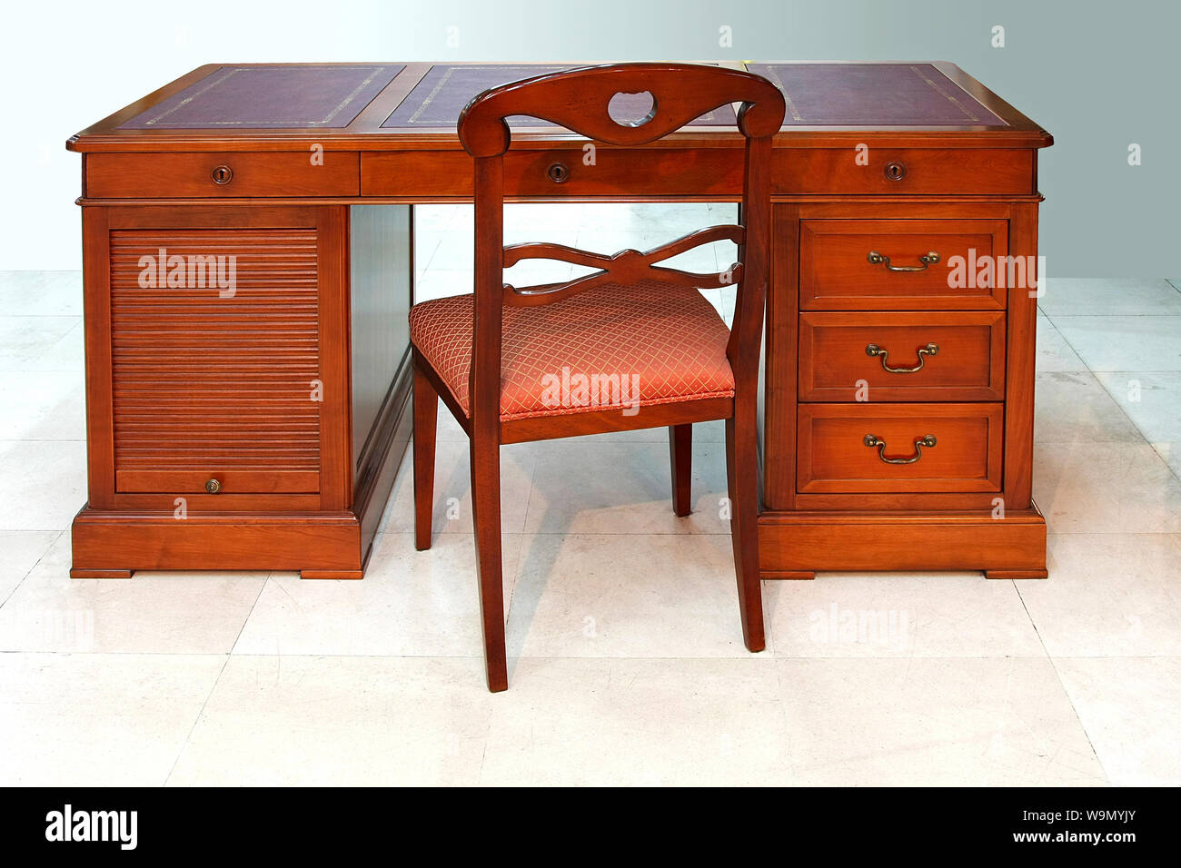 Medieval chair and desk hi-res stock photography and images - Alamy
