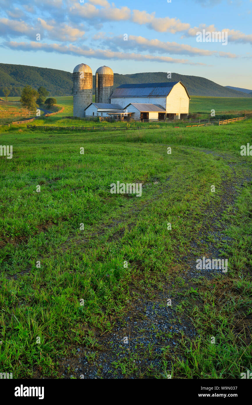 Sunrise, Swoope, Shenandoah Valley, Virginia, USA Stock Photo - Alamy