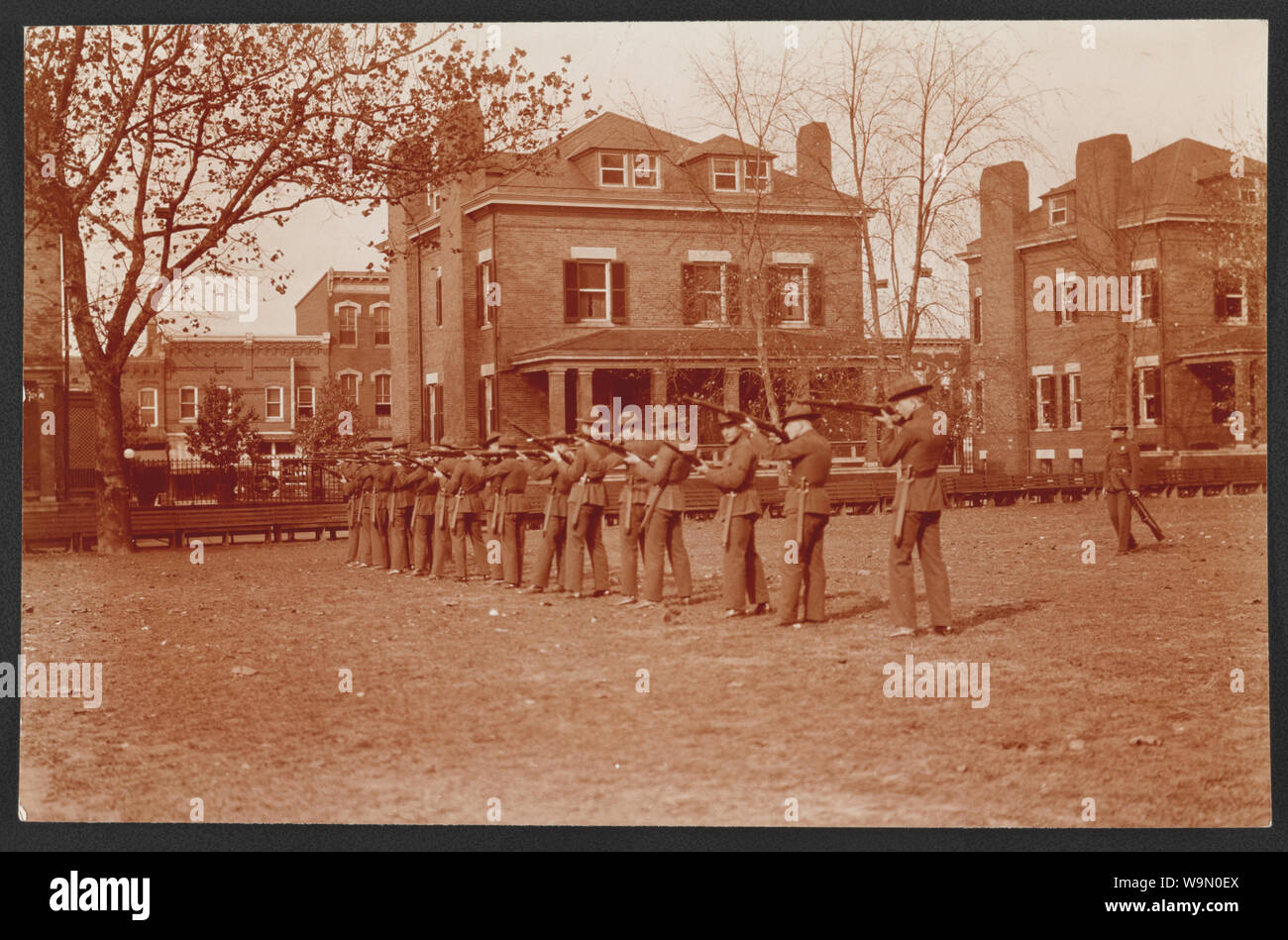 Marine barracks washington hi-res stock photography and images - Alamy