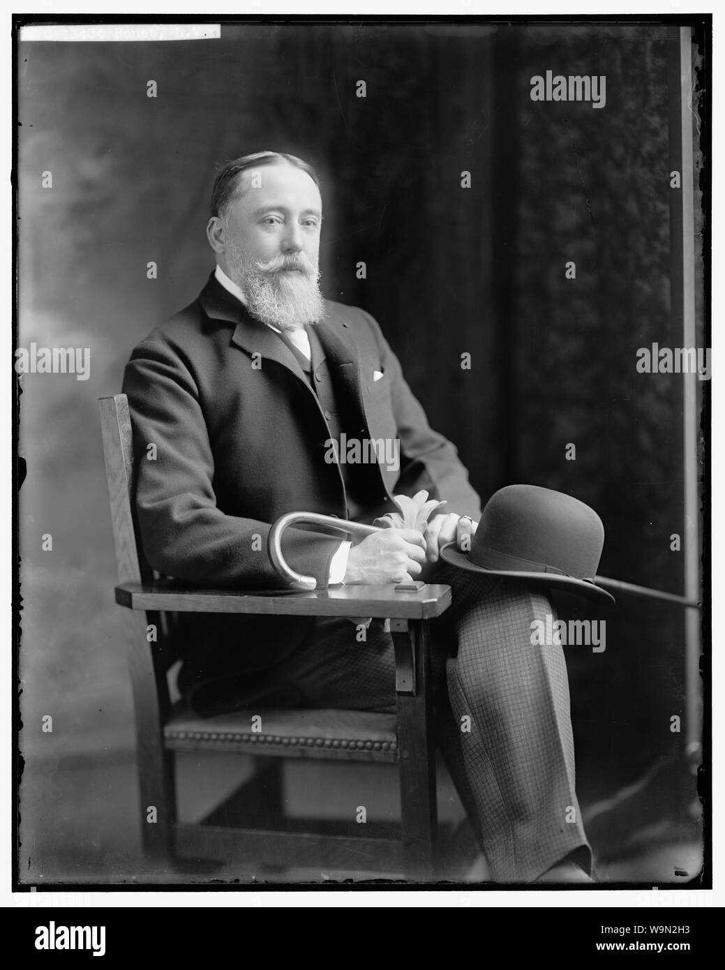 L v l hi-res stock photography and images - Alamy