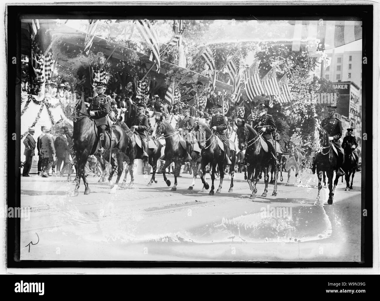 Barry statue unveiling, 1917 Stock Photo - Alamy