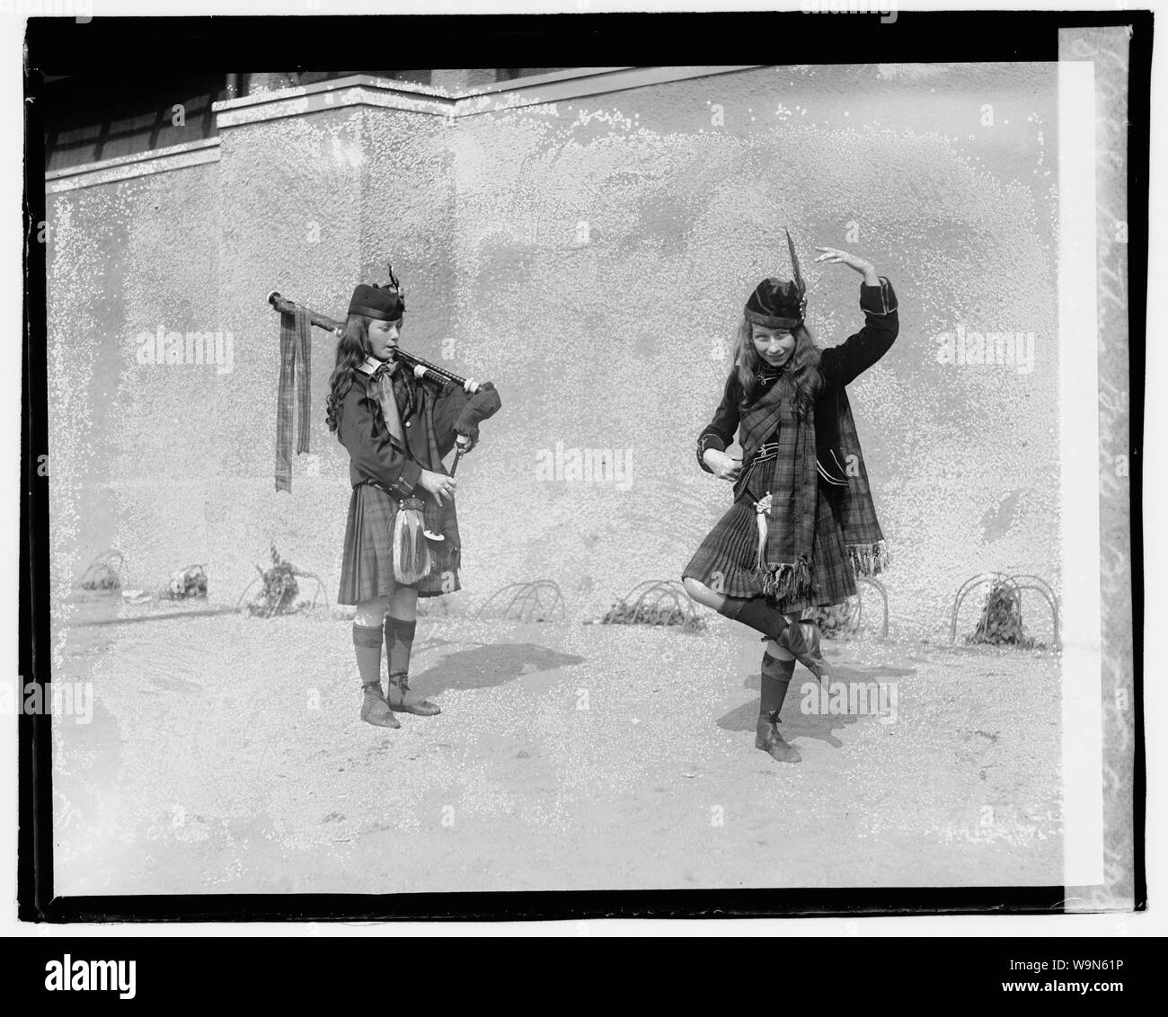 Bathing beauty contest hi-res stock photography and images - Alamy