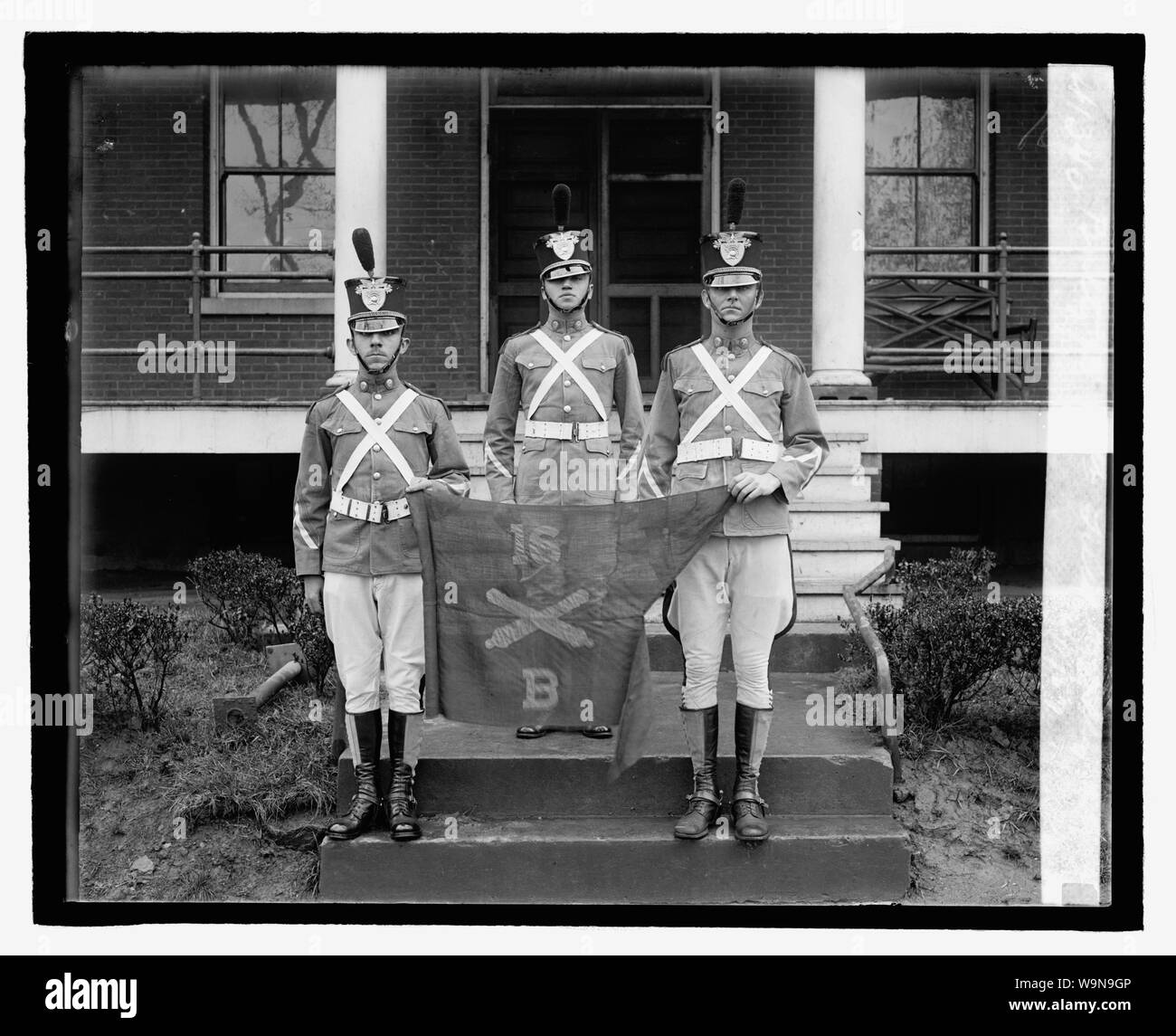 Field gun images Black and White Stock Photos & Images - Alamy