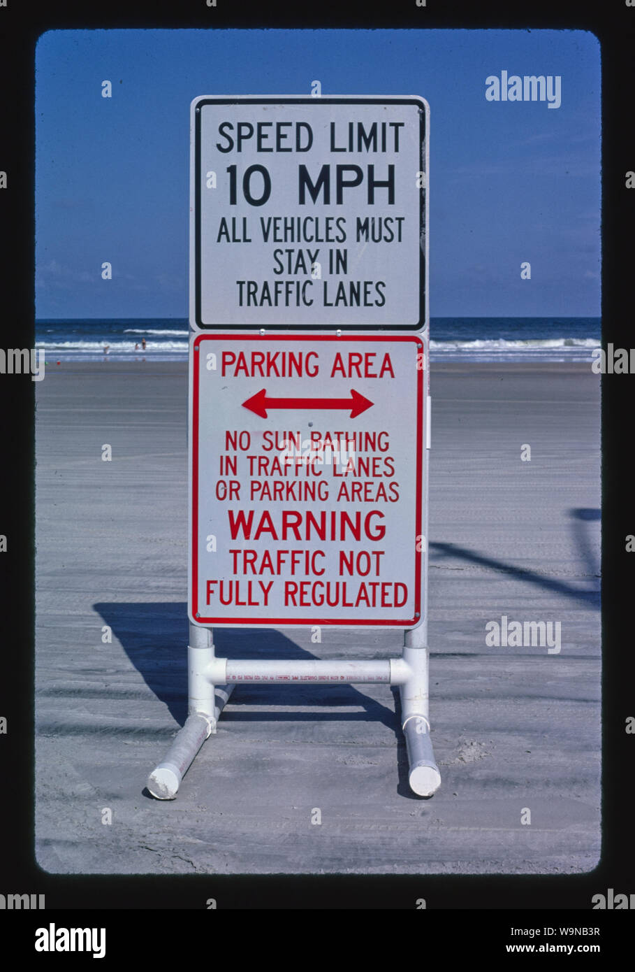 Beach speed limit sign, Daytona Beach, Florida Stock Photo - Alamy